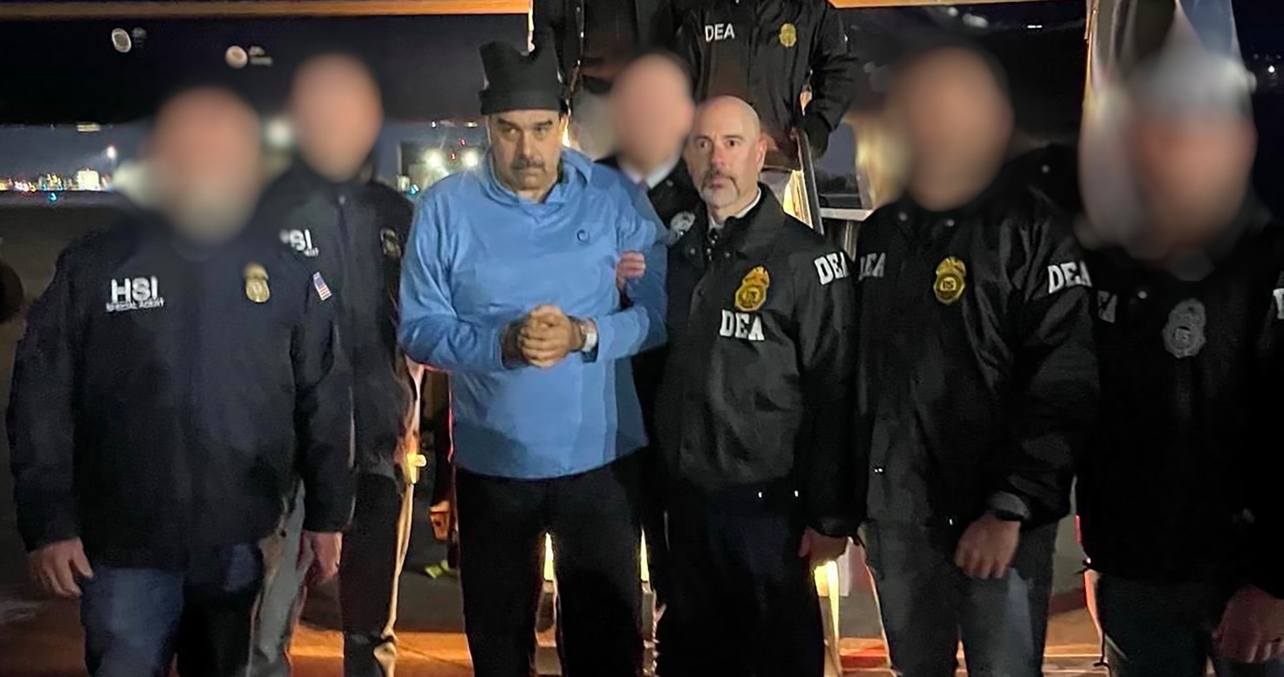 VIDEO: Venezuelského prezidenta priviezli do väznice v New Yorku ...